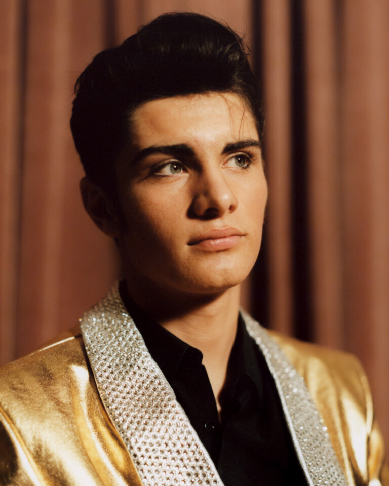 ROO LEWIS — Portraits